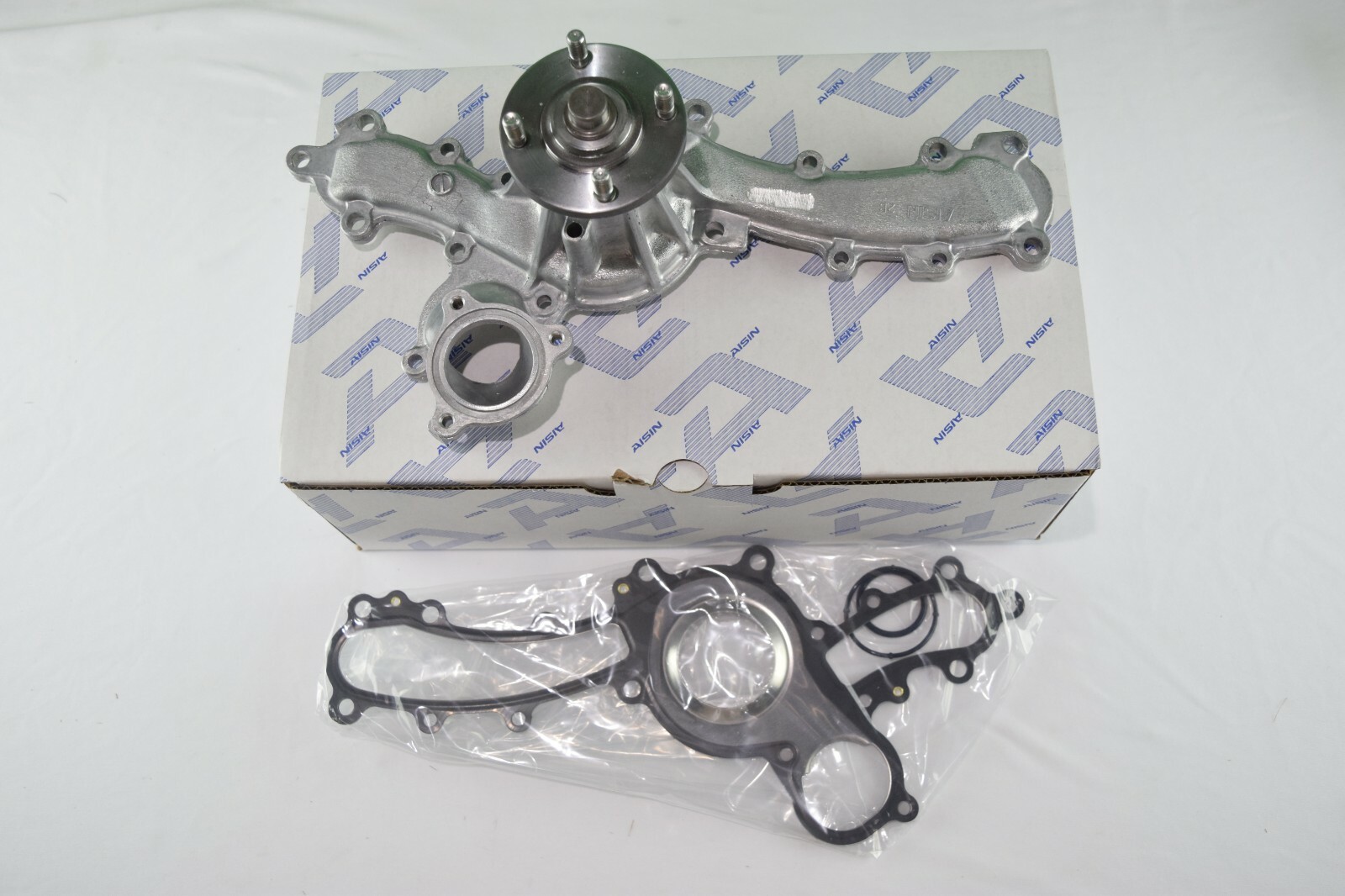 OEM Aisin Water Pump 1610009471 / 1610039406 Fits: Tacoma 05-15 (Made ...