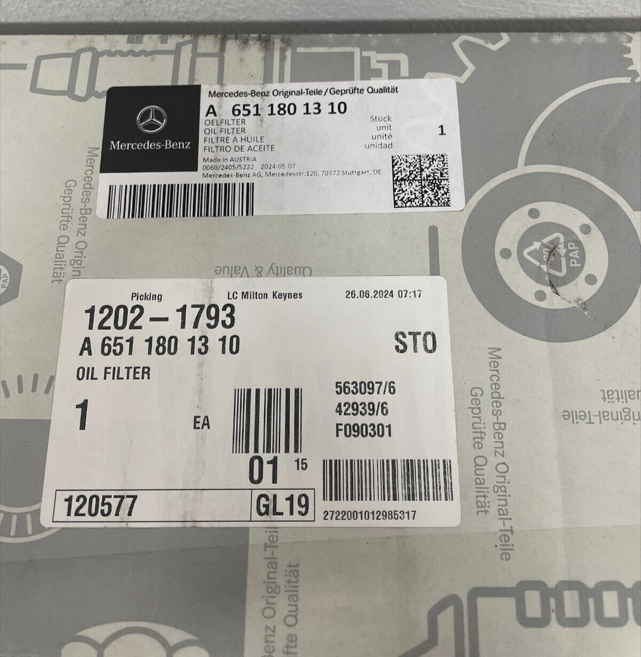 GENUINE MERCEDES-BENZ ENGINE OIL FILTER HOUSING & COOLER, OM651 ...
