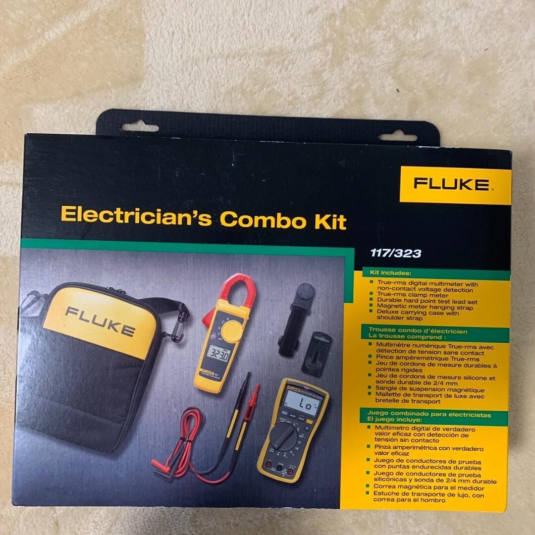 Fluke 117/323 Electricians Combo Kit Digital Multimeter Clamp Meter ...