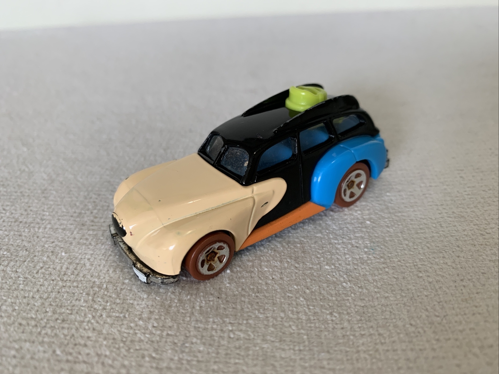 Hot Wheels Goofy Disney Character Cars Series 3 1/6 Mattel 2018 | eBay