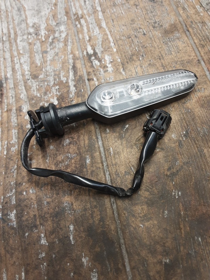 2022 22 Yamaha XSR900 Front Left Side Turn Signal Flasher Blinker ...