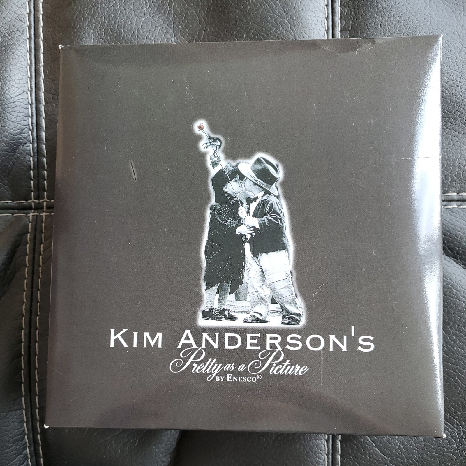 Kim Anderson Pretty As A Picture Two Hearts One Love New In Box 864498 ...