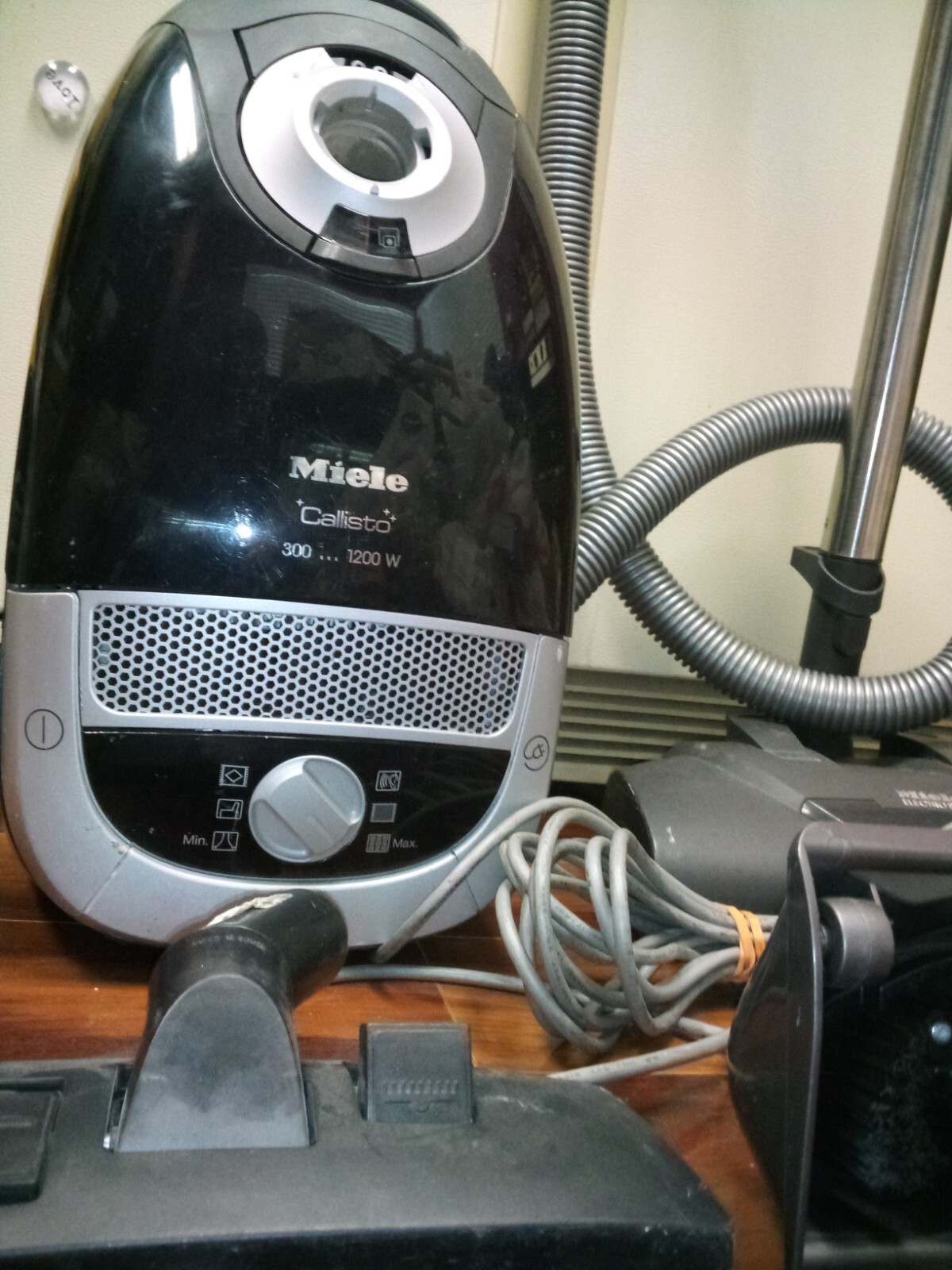 COMPLETE MIELE CALLISTO S5281 VACUUM W/PREMIUM SEB 228 CARPET NOZZLE ...