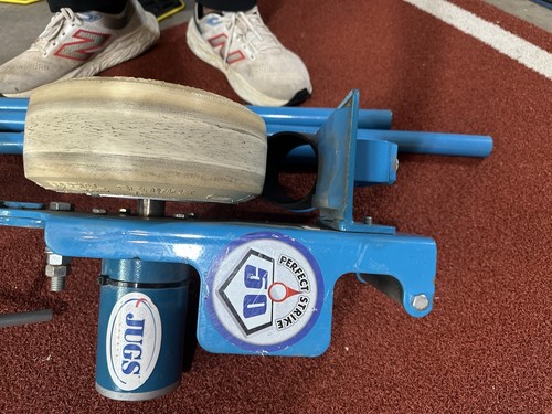 Jugs PS50 Portable Electric Baseball Pitching Machine 50 MPH | eBay