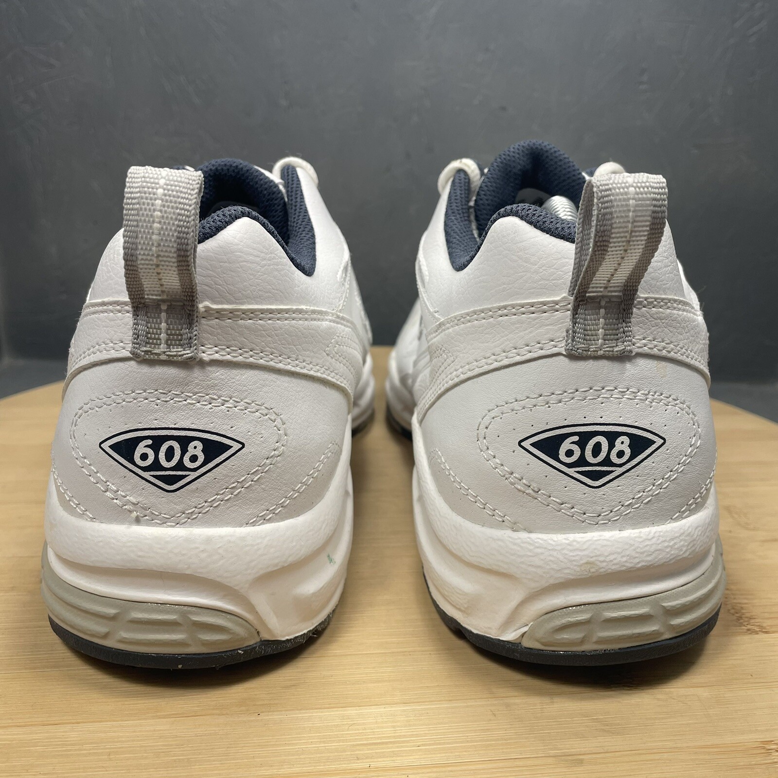 NEW BALANCE 608 V3 Men’s 10 WIDE 4E White Navy Comfort Shoe Sneakers ...