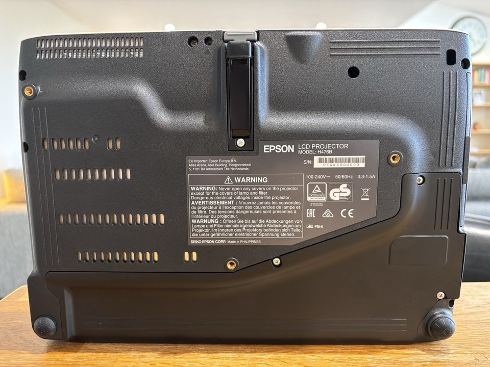 Epson EB-1776W Home Cinema Projector Ultra Portable HDMI WXGA HD Used ...