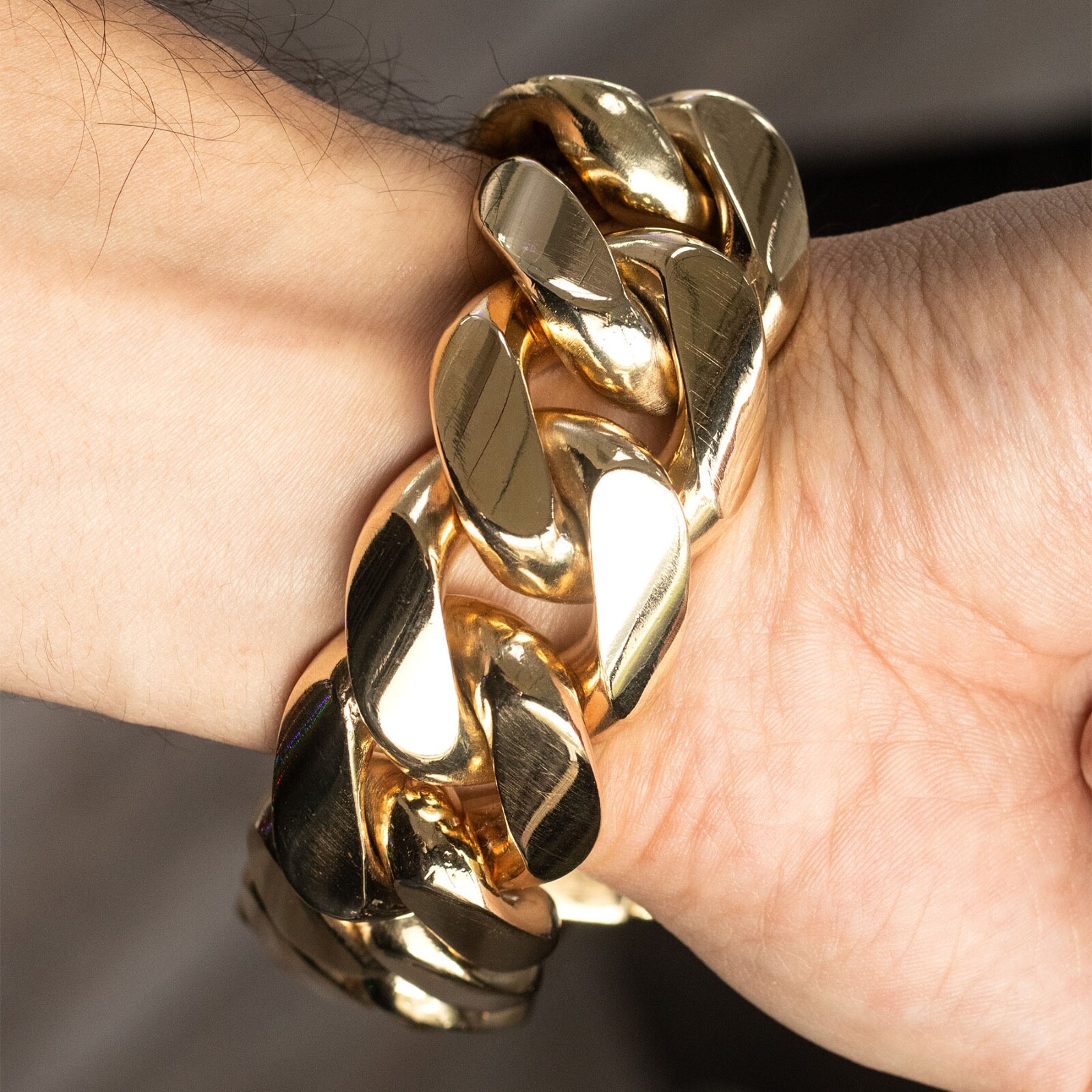 10k Yellow Gold 30mm Wide Cuban 9 inch Chain Bracelet - Gem