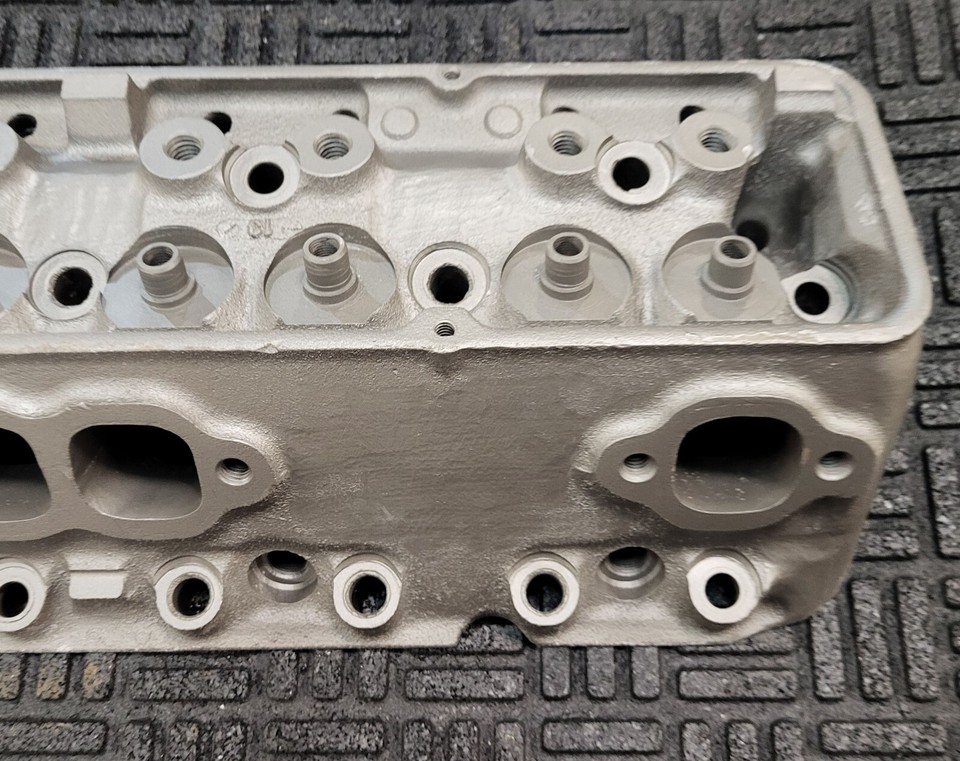 SMALLBLOCK CHEVY 327 CYLINDER HEAD #462 ANGLE MILLED 3890462 NO CASTING ...