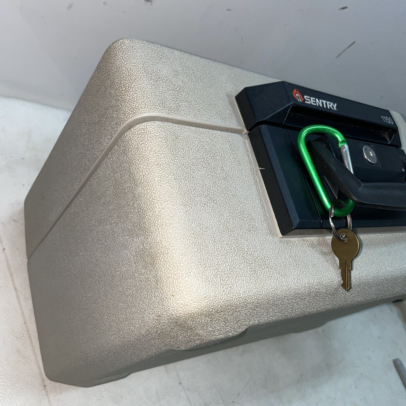 Sentry 1150 Safe Portable [ 1550F 30 Mins UL ] Home Office Lock Box ...