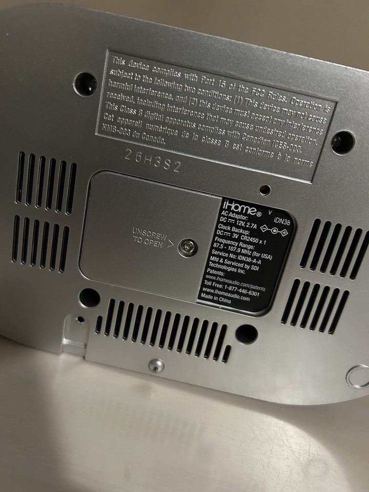 iHome iD38 iPod Docking Station Alarm Clock Speaker System with Power ...