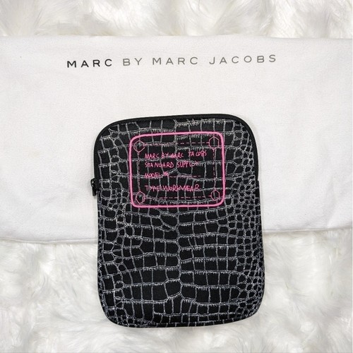 Marc by Marc Jacobs Zip-Up Black and Pink iPad/Kindle/Tablet Case with ...