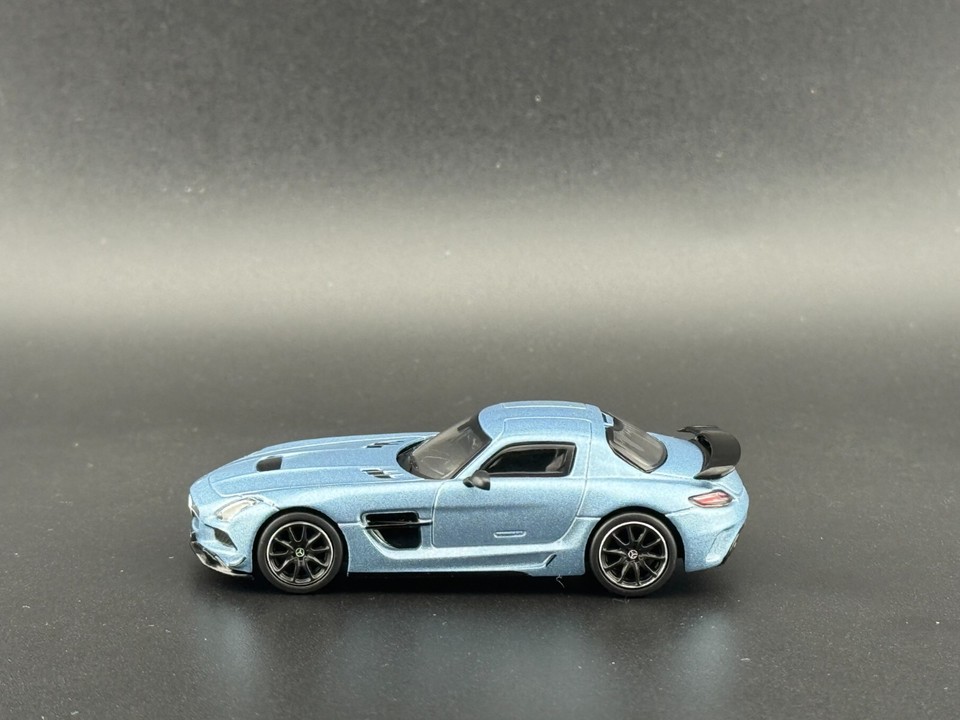 Tarmac Works Mercedes-Benz SLS AMG Coupe Black Series Matte Blue 1/64 ...