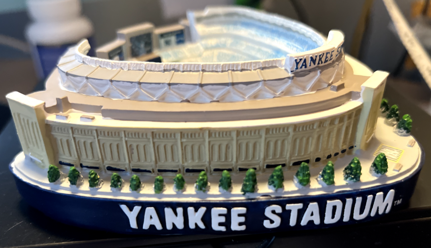 New York Yankees Forever Collectibles 3D Replica Of Yankee Stadium New ...