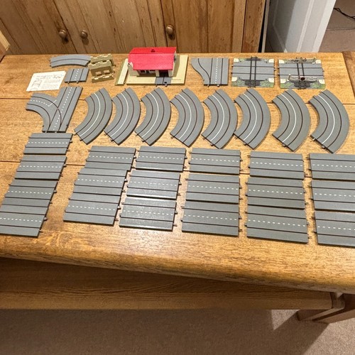 TRIANG MINIC MOTORWAYS TRACK LEVEL CROSSING RM901 X2 BUILDING BUNGALOW ...