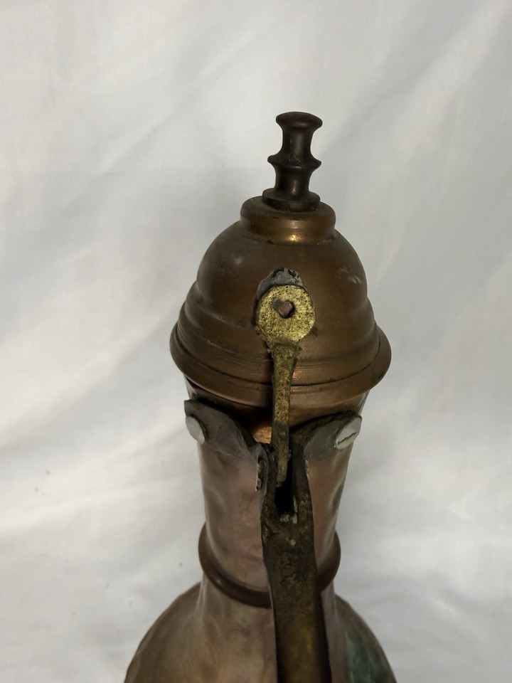 Antique Hammered Copper Coffee Pot Dallah Teapot w/ Lid Patina Middle ...