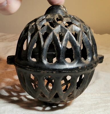 ANTIQUE 2-PIECE INTRICATELY DESIGNED BLACK PAINTED CAST IRON STRING ...