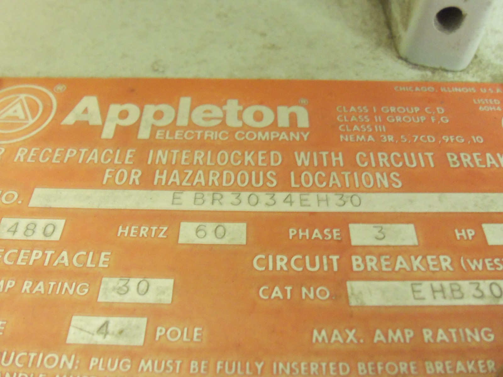 NEW APPLETON EXPLOSION PROOF BREAKER DISCONNECT SWITCH W/ RECEPTACLE 30 ...