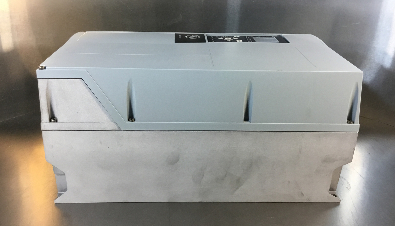 GE AF-650 GP VARIABLE FREQUENCY DRIVE 3.0-HP 3-PH 6KGP43003X2XBXA1 1E ...