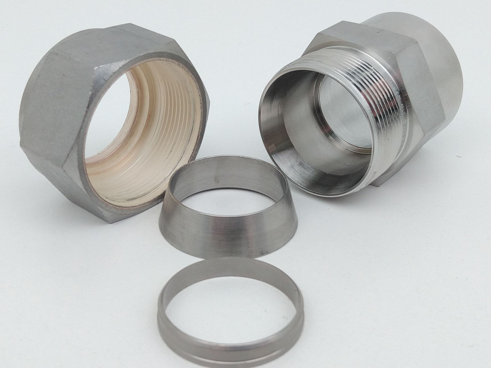 Swagelok SS-1610-6-16W Tube Fitting, Tube Socket Weld Union, 1 in. Tube ...