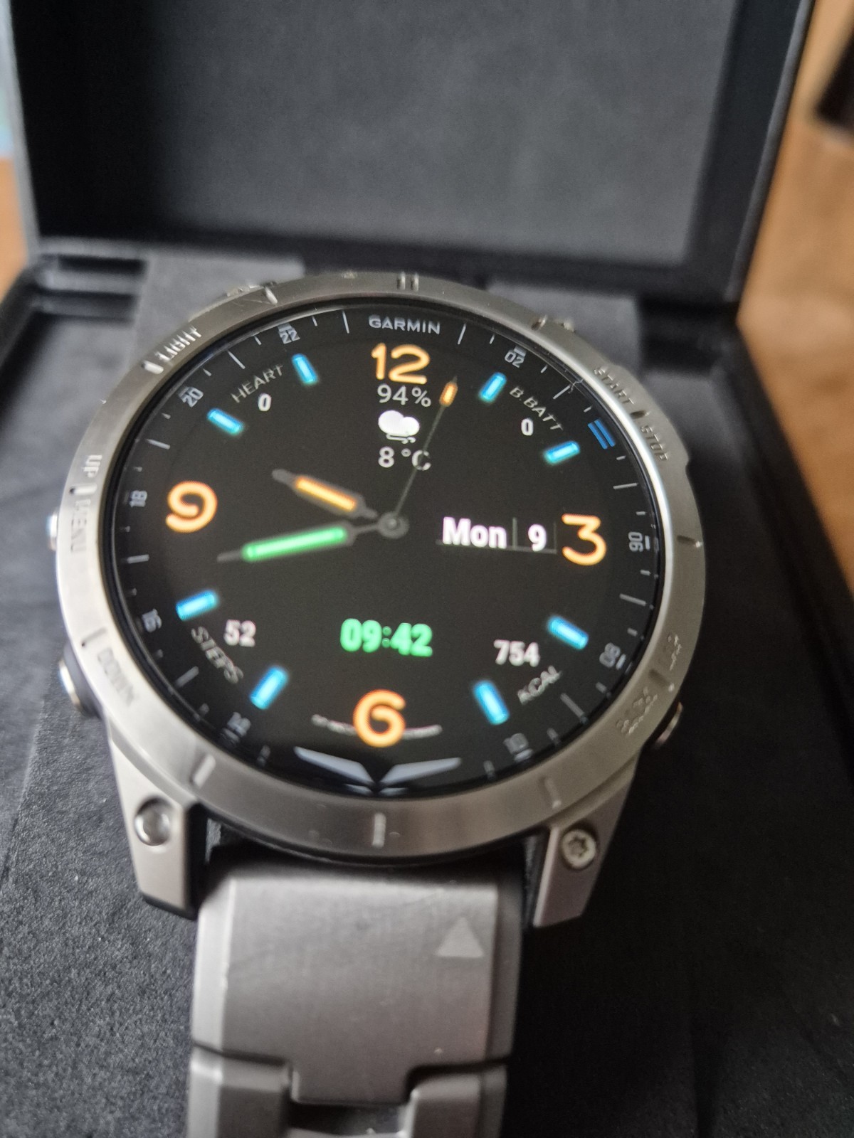 Garmin D2 Mach 1 Pilot / Multisport GPS Smartwatch Amoled Titanium Grey ...