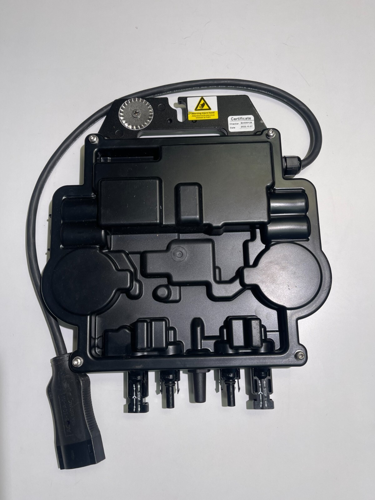 APsystems DS3-L-NA-768VA Dual-Module Microinverter 768W. For parts/not ...