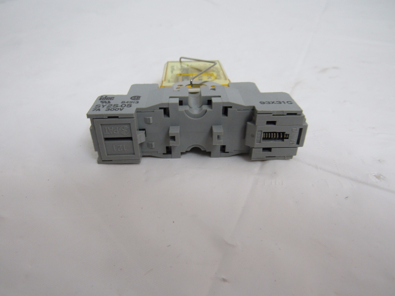 IDEC RY2S-U DC 24V RELAY w/ SY2S-05 7A 300V RELAY BASE | eBay