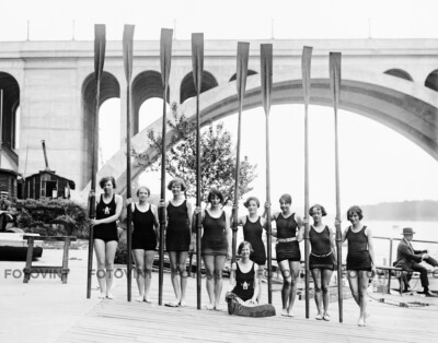 1926 WOMENS ROWING TEAM Photo Picture VINTAGE LADIES CREW 8x10 11x14 ...
