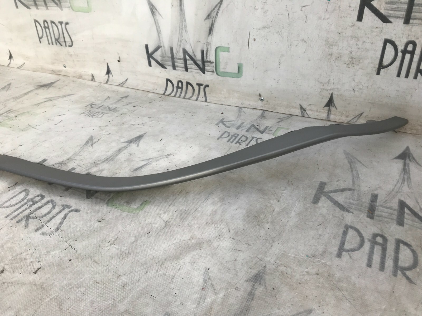 HYUNDAI TUCSON NX4e 2020> FRONT BUMPER CENTRE STRIP TRIM MOULDING 86569 ...