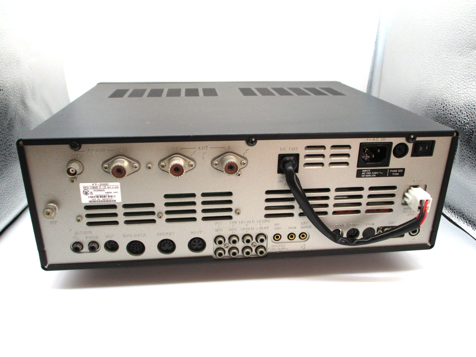 YAESU FT-2000 100w HF/50MHz transceiver Tested and in good condition ...
