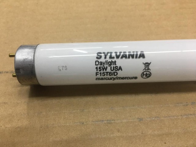 4pk of SYLVANIA F15t8/d 15w Daylight Straight T8 Fluorescent Tube Light ...