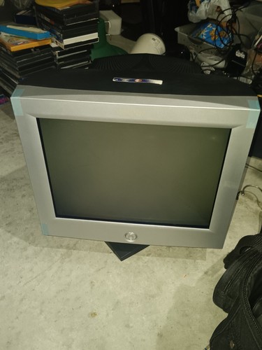 eMachines 786N 17-inch CRT Monitor eView 17f3 Computer Retro Gaming ...