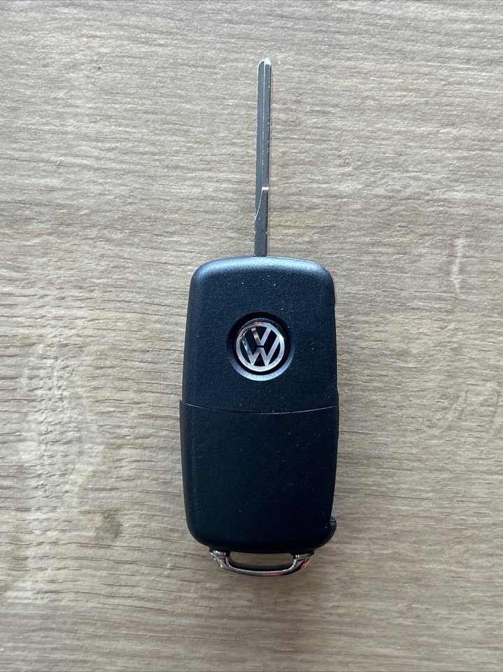 VW Amarok 2011-2015 Remote Key 7E0837202AD | eBay Australia