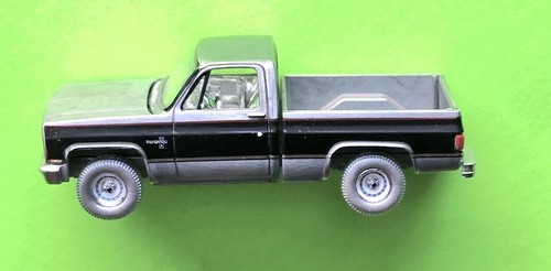 2022 Auto World Ultra Red (RAW) 1987 Chevy Silverado R10 Fleetside VA ...