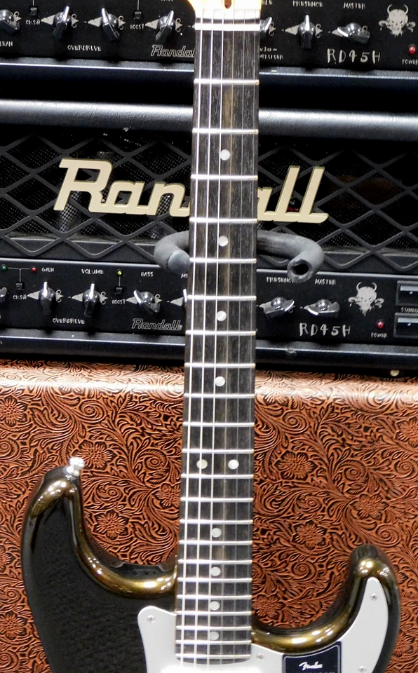 2025 Fender American Ultra II Stratocaster w/ Case! Texas Tea Finish ...