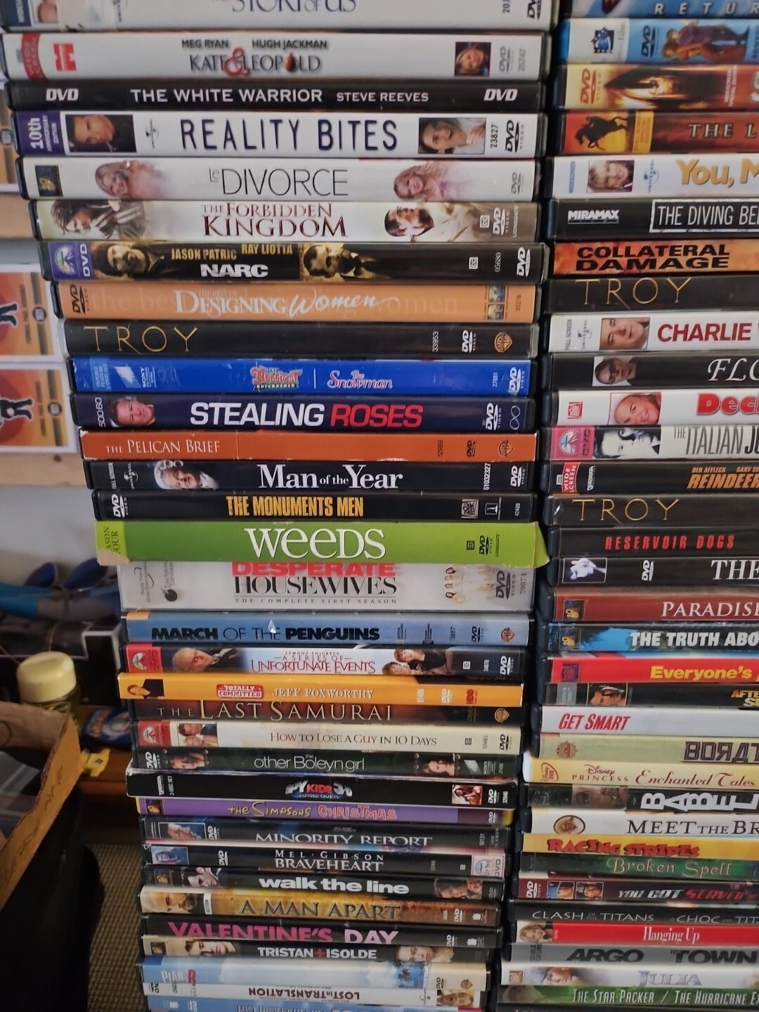Lot of 136 vintage Estate Sale DVD collection Classic dvds! MOVIES Trl8 ...