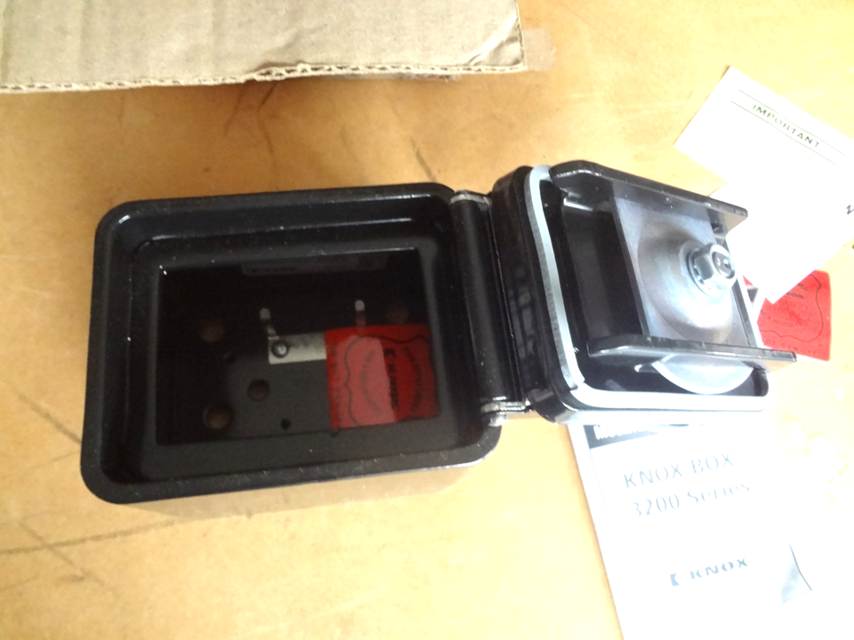 OPEN Box Knox Box 3200 Security Key Lock Box - No Key | eBay