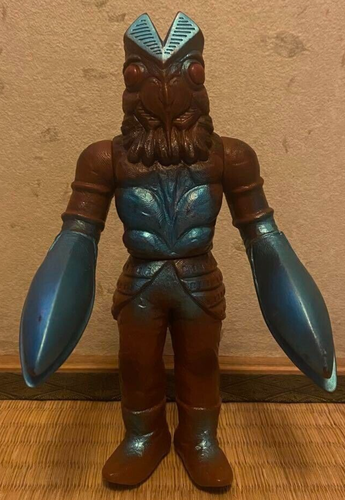 Popy Ultraman Kaiju Alien Baltan Soft vinyl Figure Kingsaurus series ...