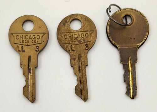 2x Vintage Chicago Lock Co. Key LL 3 Brass Set Plus 3rd Unknown | eBay