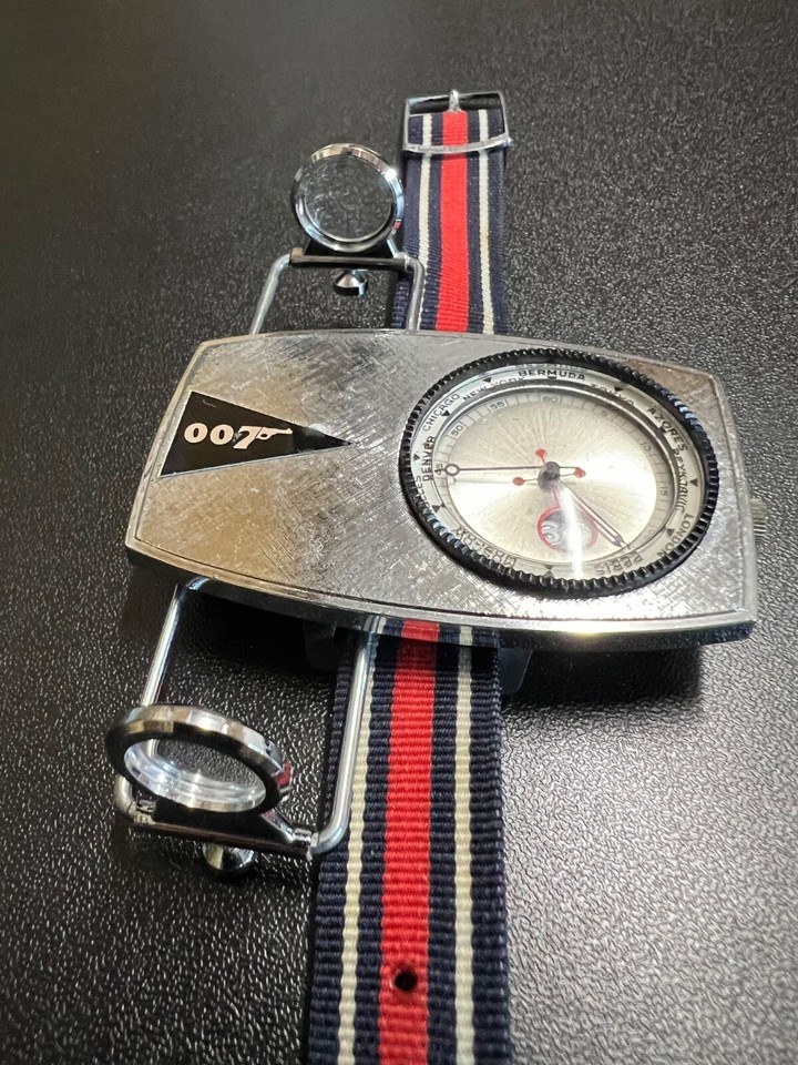 1965 GILBERT ~ JAMES BOND 007 ~ SPY WATCH SEAN CONNERY RARE EXCELLENT ...