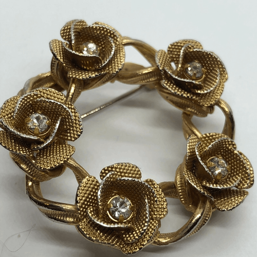 Pretty Vintage Gold Tone Textured Rose & Rhinestone Circle Brooch / Pin ...