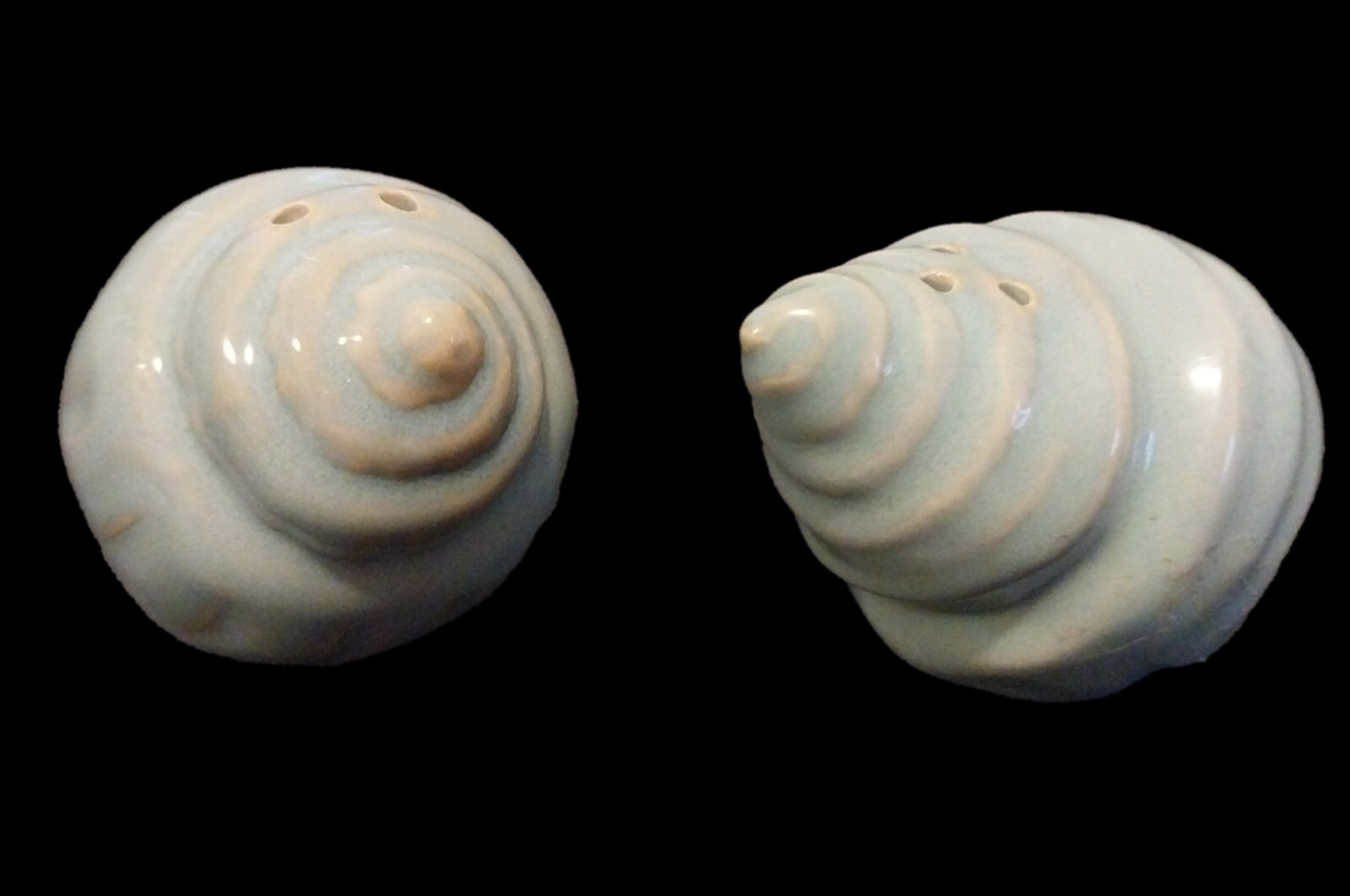 Vtg Seashell Shell Salt & Pepper Shakers Blue Ceramic 2"X3.5" Beach ...