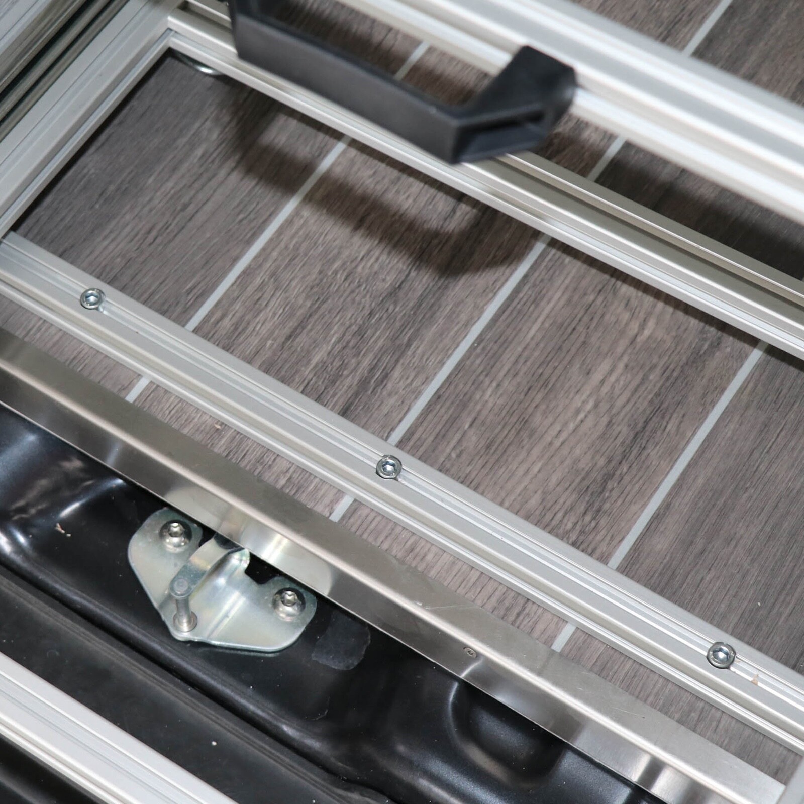 Heckauszug - Kastenwagen - Camper - Euro Box | Grelly Deutschland