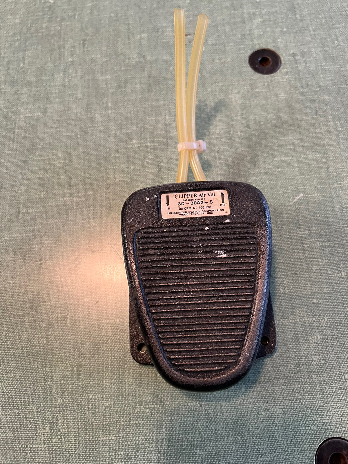 Guaranteed Clipper Air 100psi Foot Petal Switch 3c-30a2-s for sale ...