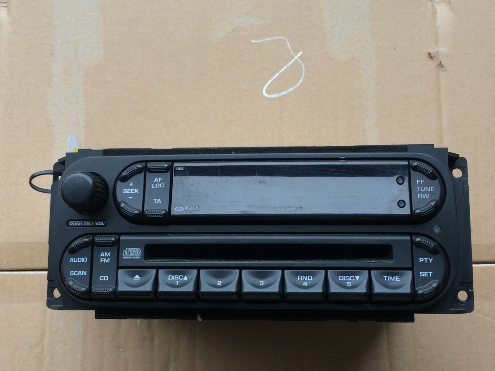 RADIO CD CHRYSLER PT CRUISER P05091610AB | eBay.de