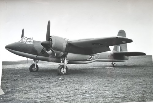 LARGE ORIGINAL WW2 ERA PRESS PHOTO MILES M.33 MONITER TARGET TUG NF900 ...
