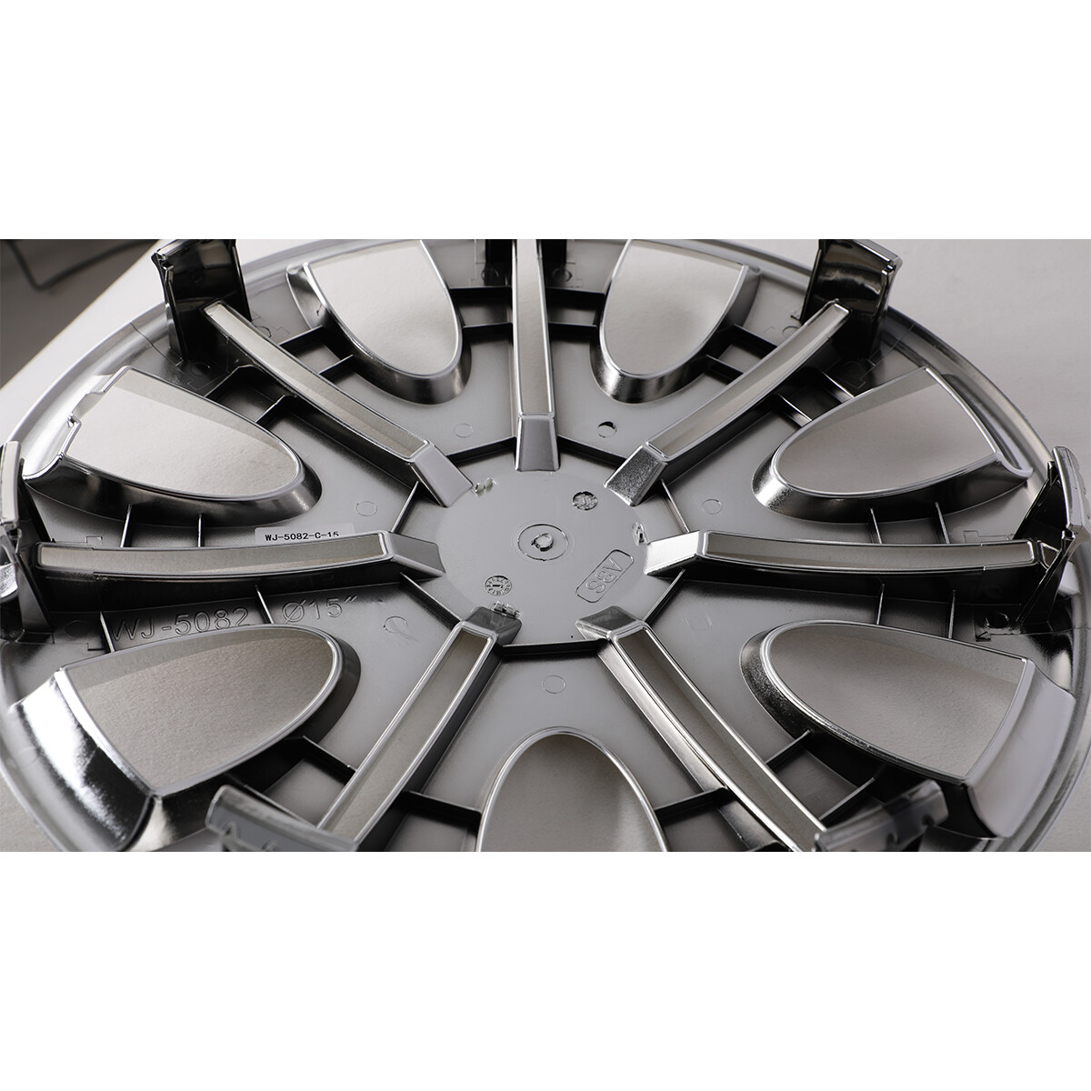 14" Set of 4 Chrome Wheel Covers Snap On Full Hub Caps fit R14 Tire ...