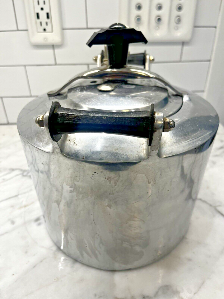 1934 - 49 Vintage Miracle Maid Cookware Mini Maid Magic Oval Pressure ...