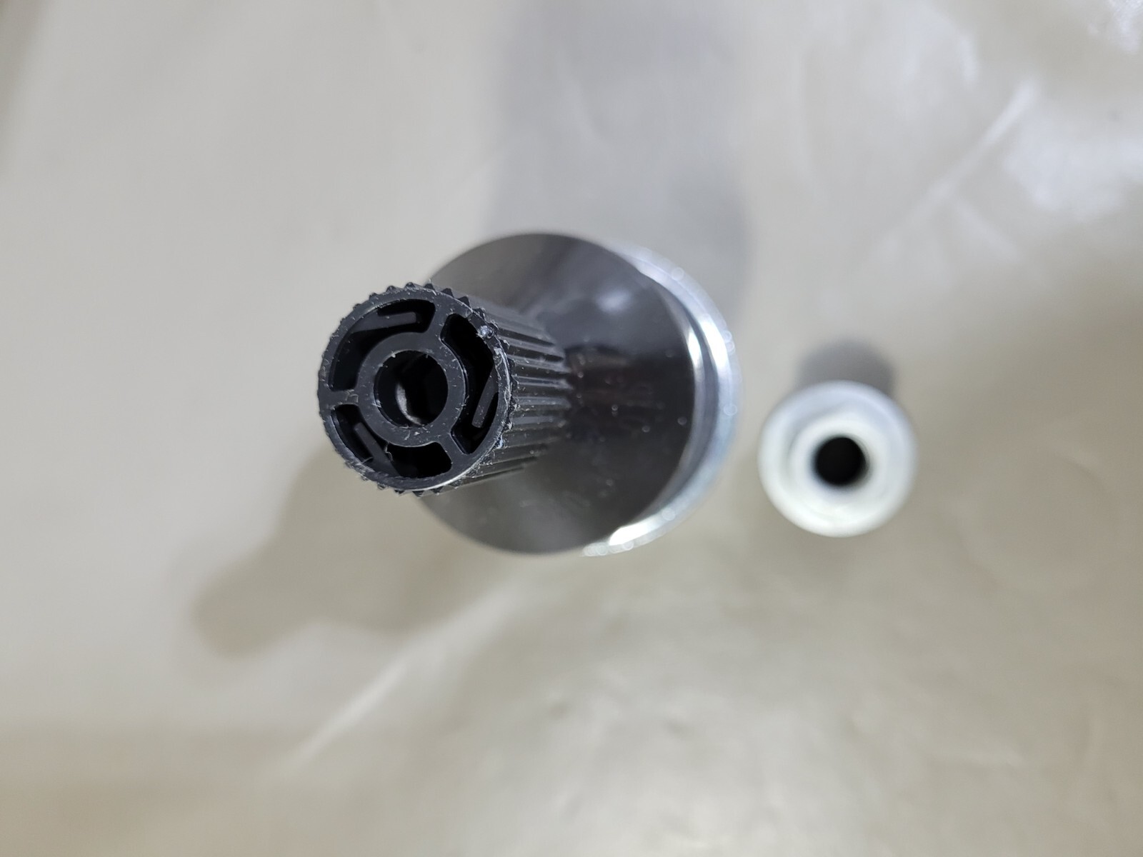 Genuine GM FRONT LOWER BALL JOINT 19256656 CHEVROLET GMC CADILLAC B25 ...