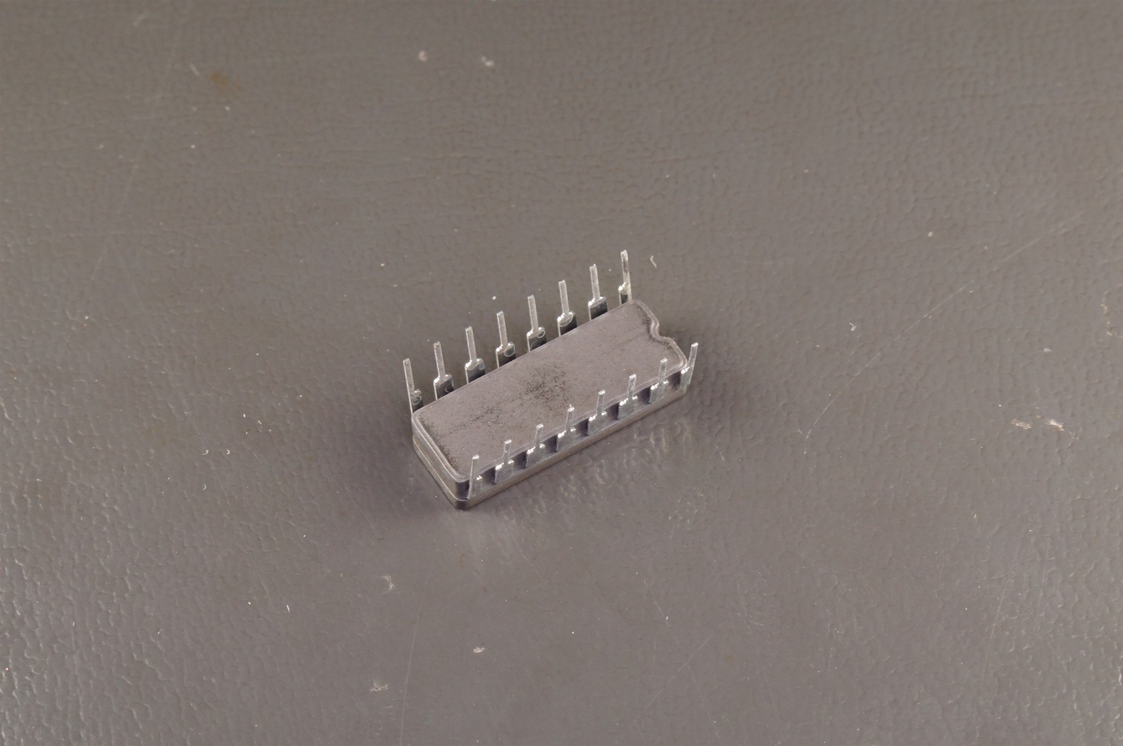 DS26LS33MJ/883QS National Semiconductor Quad Differential Line Receiver ...