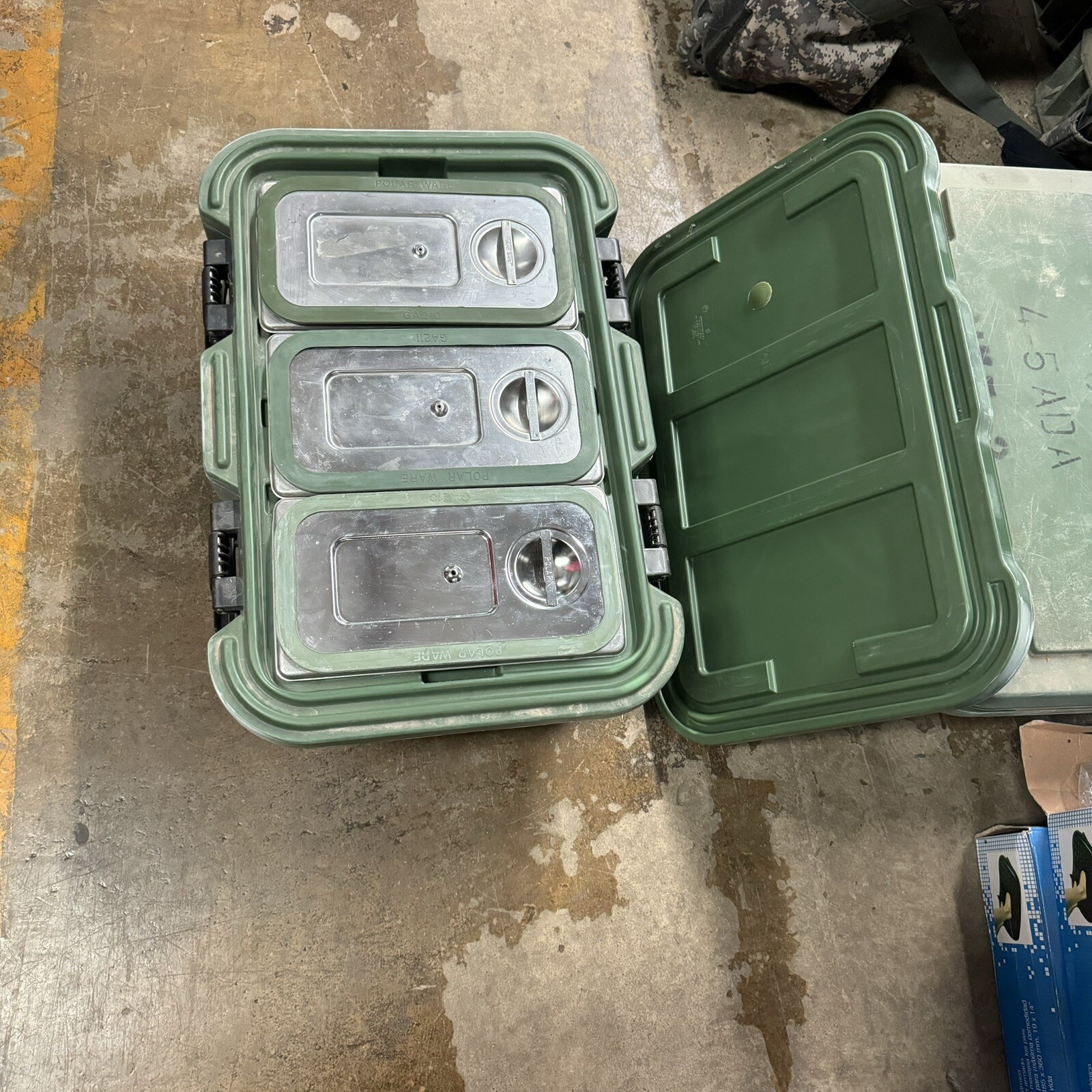 CAMBRO US Army Military Kitchen Food Carrier Container Storage 3 Pans ...